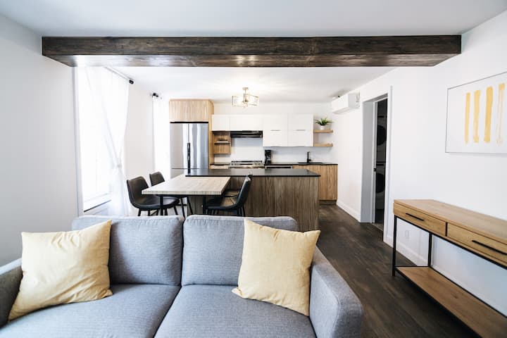 Monthly Stays Only- Old Town Modern Condo Best /B - Québec