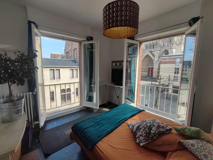 Appartement De Charme Face Cathédrale! - Amiens