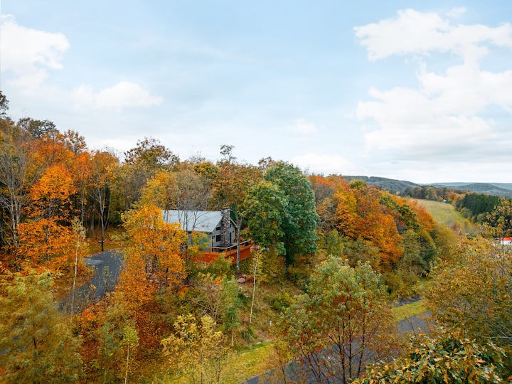 Hilltop Cabin For 7-hot Tub, Fire Pit, Ev Charger - Deep Creek Lake, MD