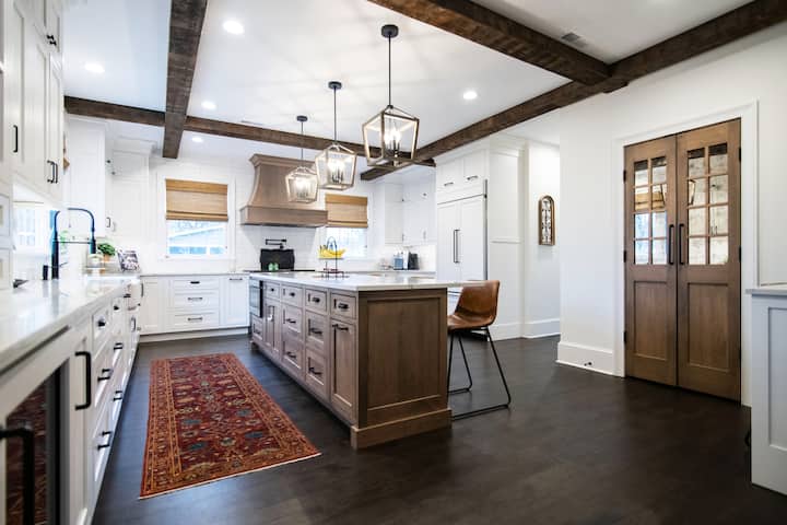 Simply Stunning Home In Dt Lake Geneva &Game Room - Lake Geneva, WI