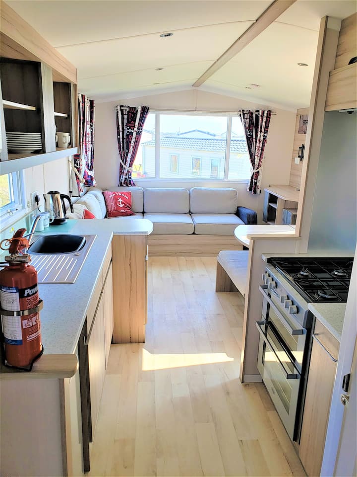 Sea Break, 3 Bed Caravan, Sleeps 6-perran Sands - Perranporth