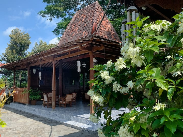 Sena Prestige Traditional Guest House - Yogyakarta