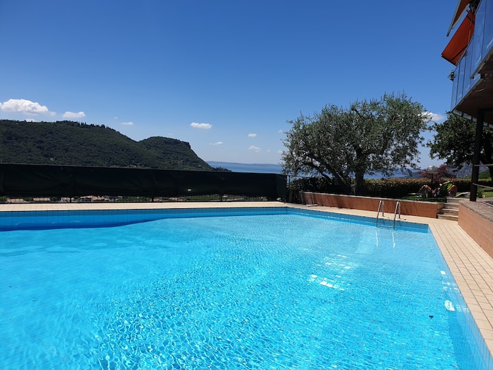 Apartment With Pool Near Garda Lake - Lake Garda