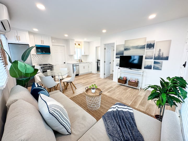 Beach House 3 Min Walk To Ocean! - San Diego, CA