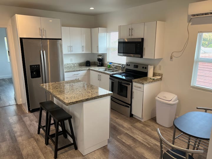 Modern 2/1 - 4 Mi To Downtown Miami/brickell-#3 - Coral Gables, FL