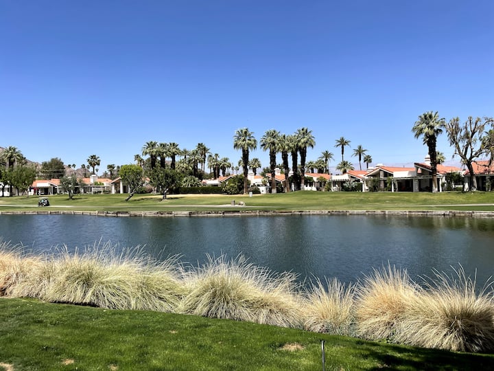 Cozy 2br+den Oasis With Stunning Golf Course Views - La Quinta, CA