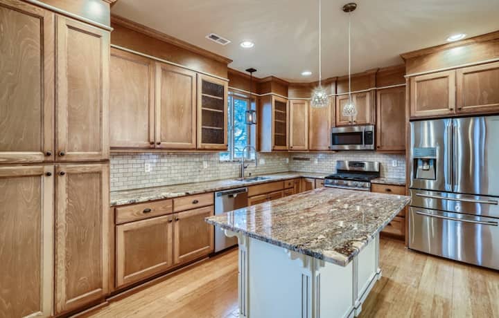 Exec. 3bm Condo Centrally Located To Tram 'N Shops - Portland, OR