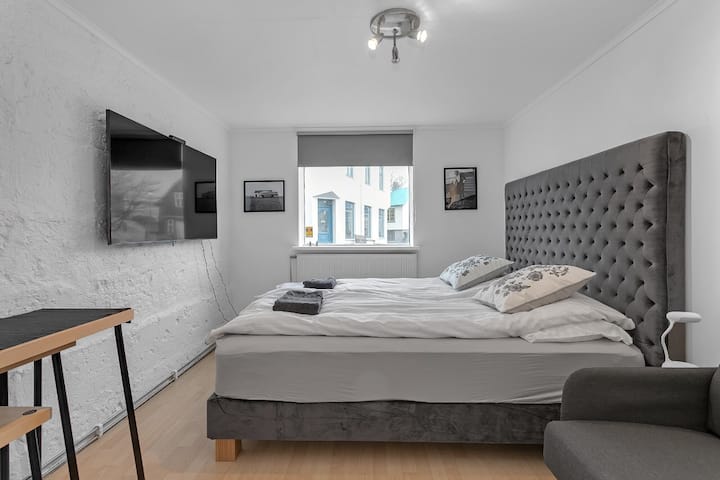 Superb & Charming Studio Suite - Prime Location - Reykjavik