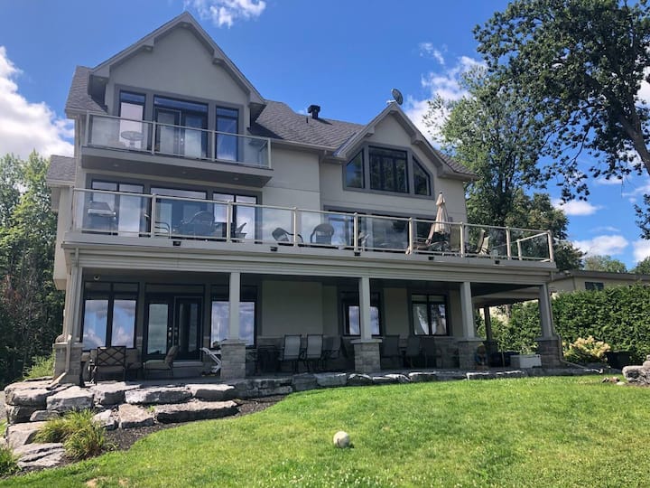 Beach Front In Constance Bay With Hot Tub - Ottawa