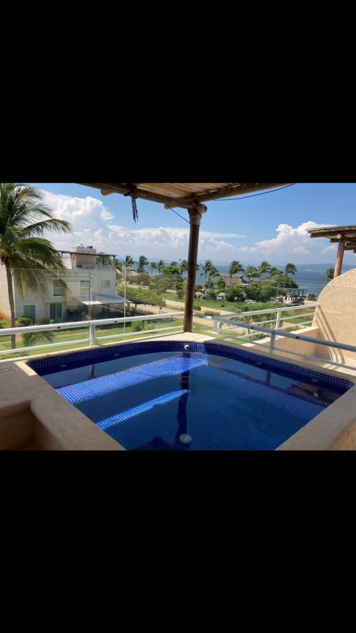 Hermosa Casa Jacuzzi Vista A La Laguna - Acapulco