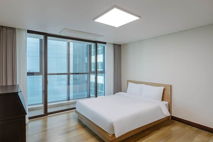 해운대 가족객실 55평 #백사장 10초 #미포 #침실3 #취사가능 #단체숙소 #Dlc - Busan