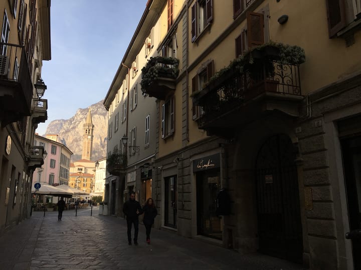 Penthouse 
Into Down Town - Lecco