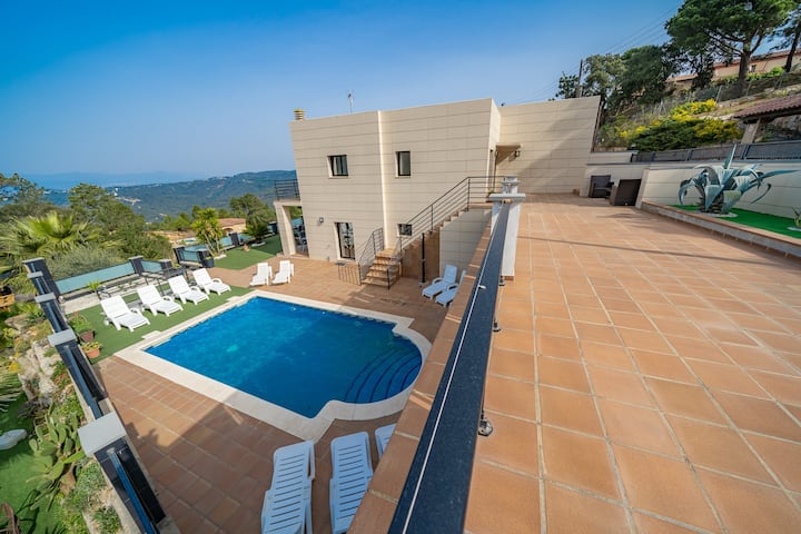 Villa Aurore (12 Pers.) Groot Zwembad, Wifi, Airco - Lloret de Mar