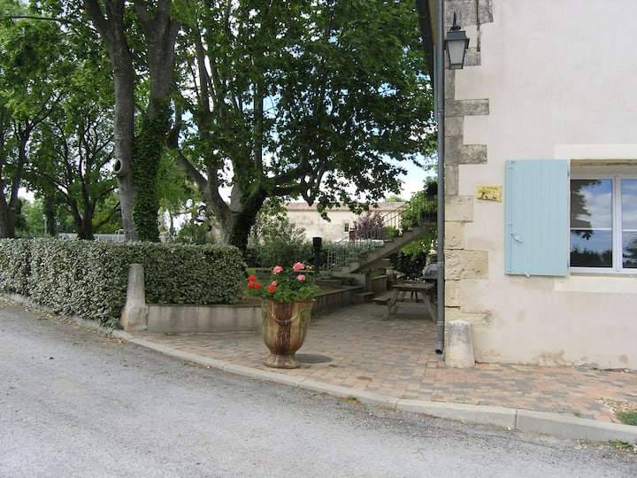 Superbe Appartement Près De Nîmes - Saint-Gilles