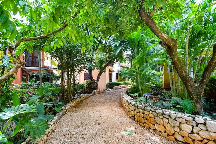 Garden Paradise, Walk To The Beach - Tamarindo
