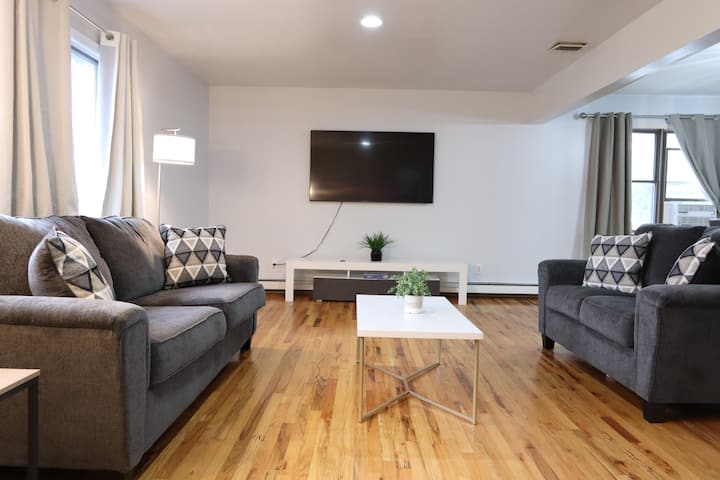 Lovely Cozy 4beds Apt Close 2 American Dream & Nyc - Clifton, NJ