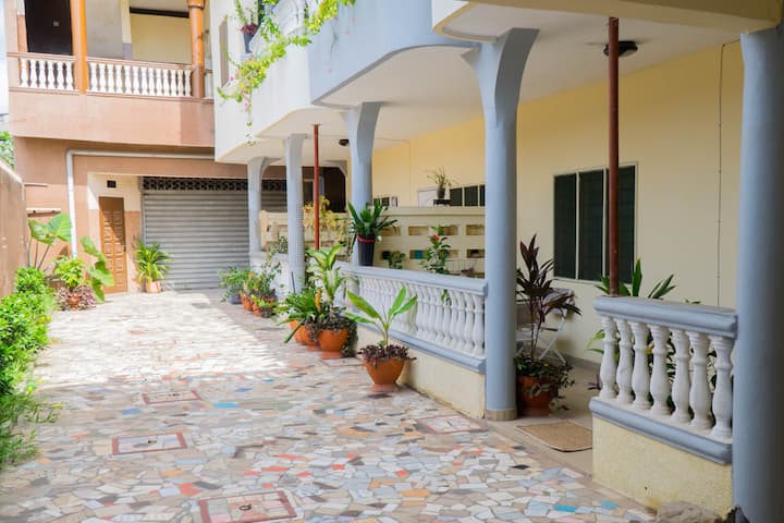 Grand Appartement 3 Chambres, Cotonou (Godomey) - Cotonou