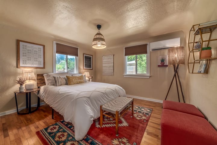 Cozy Boho Bungalow In Eugene! - Springfield, OR