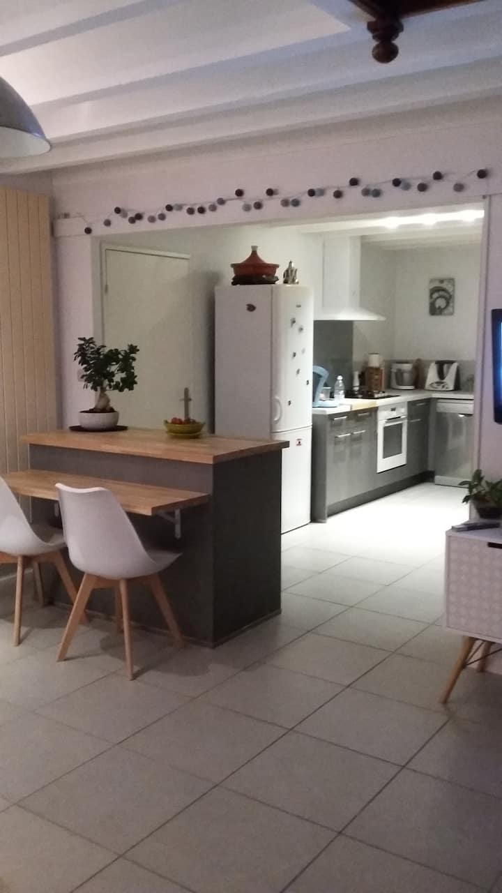 Chambre Agréable Et Lumineuse Dans Une Maison - Gradignan