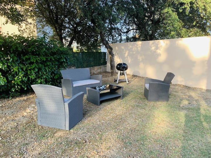 1er éTage D'une Villa Avec Jardin Privé Et Parking - Corte