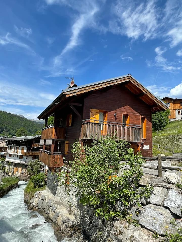 3 - Bedroom Chalet In Morzine, France - Avoriaz