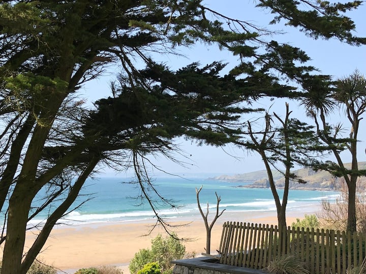 Cosy Holiday Home, Close To Beach With Own Garden - Porthleven