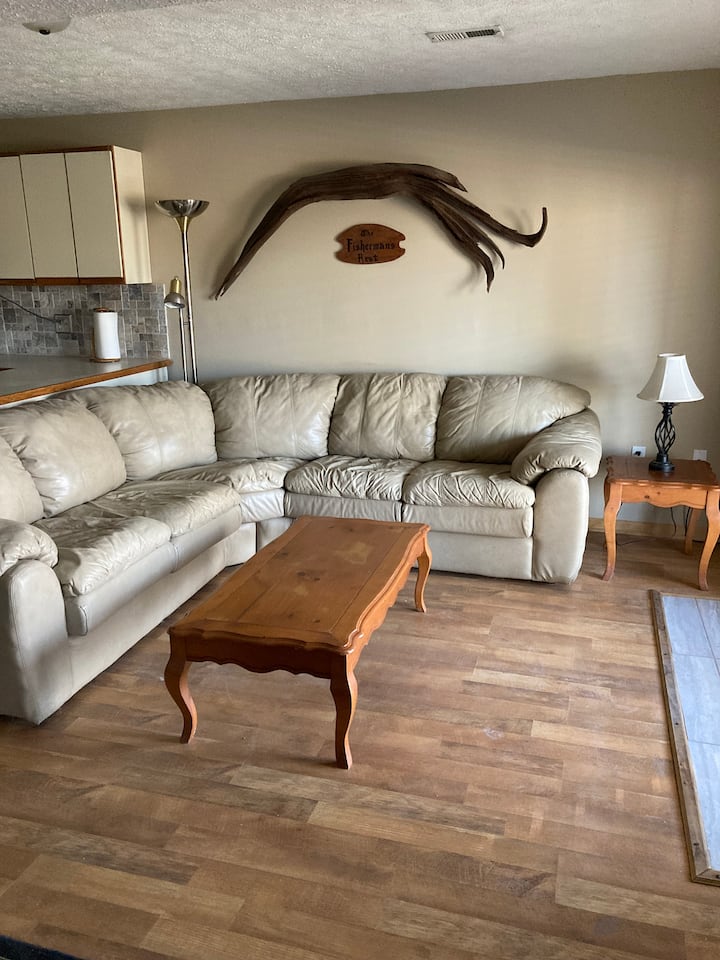 Rustic River Retreat- 2 Bedroom Riverfront Lodging - Shenandoah, VA