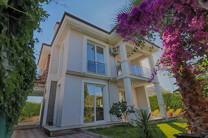 Fethiye ÇAlışta ÖZel Havuzlu Müstakil Villa - Fethiye