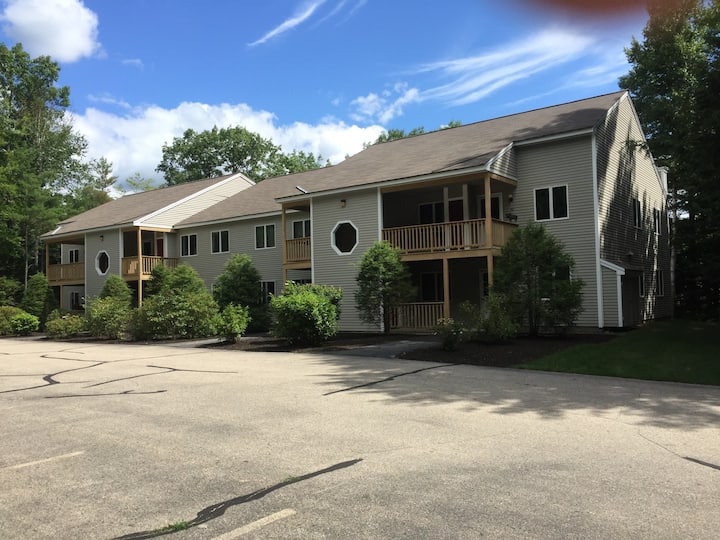 Cozy Mountain Condo 2bd/2bath In North Conway - Conway, NH