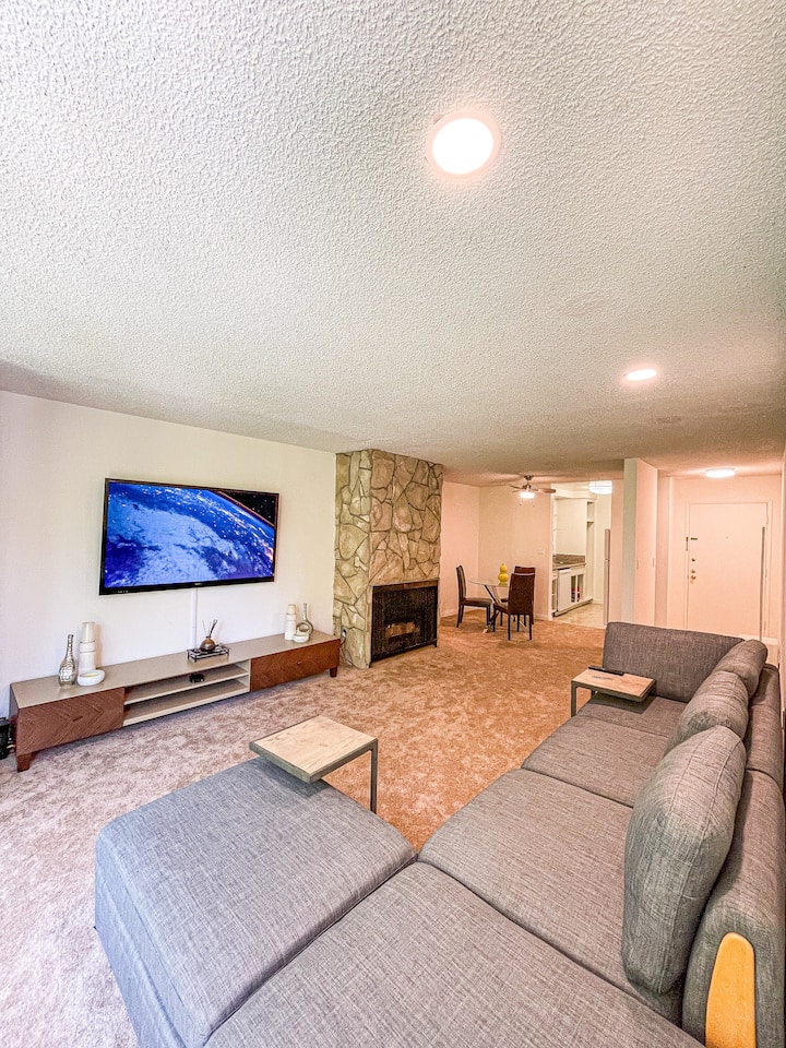 Entire Modern Century City Two Bedroom Apartment - Beverly Hills, CA