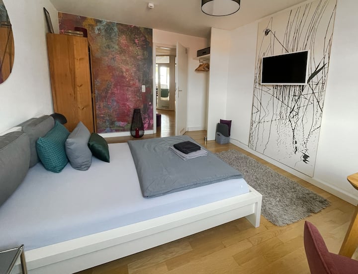 Modern - Central - Casual :-) - Munich