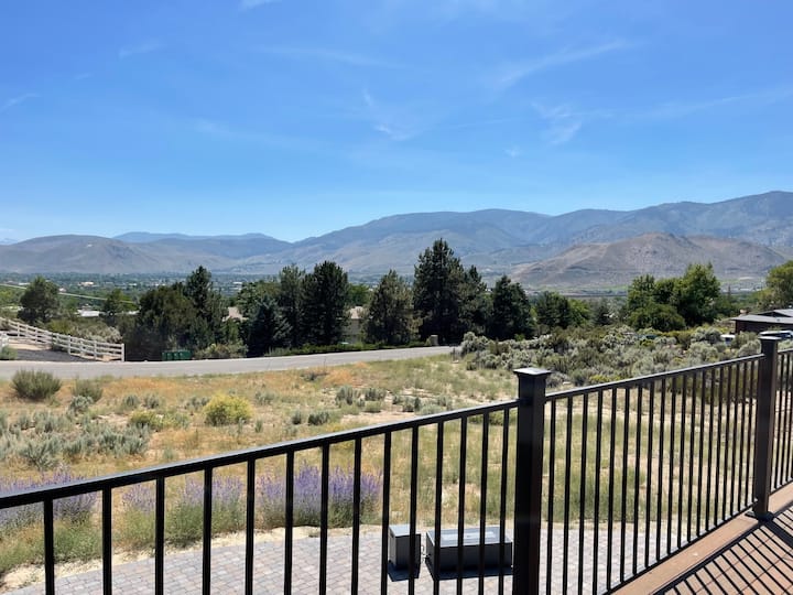 The Stone House With Great Views - Carson City, NV