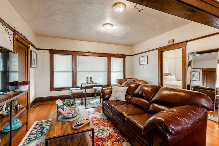 Prime Location Westchester Gorgeous Apartment 1-bd - Bakersfield, CA