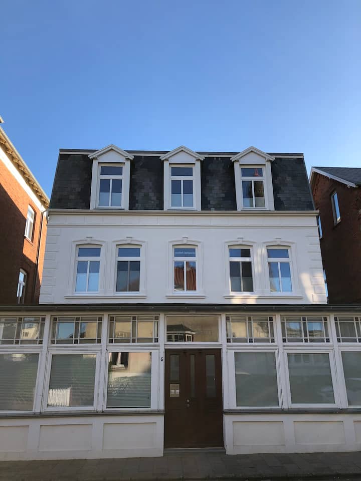 Moderne Ferienwohnung In Historischem Gebäude - Borkum