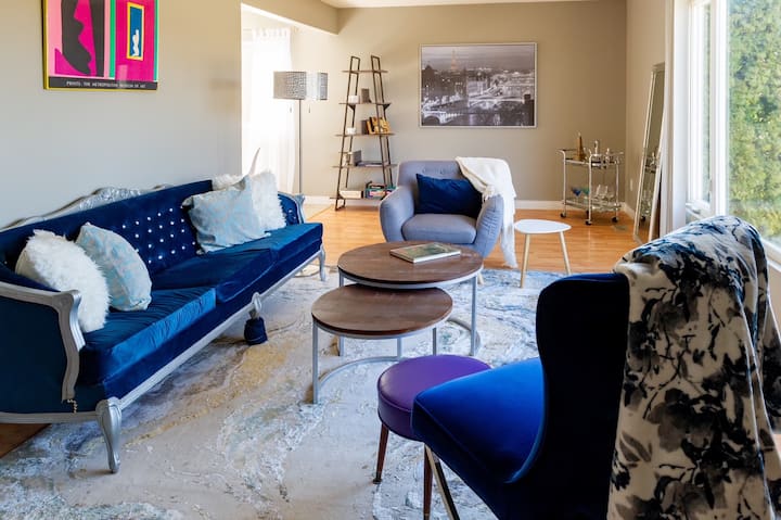 Memories Of Paris ~Pet Friendly, Spacious & Bright - Prince George