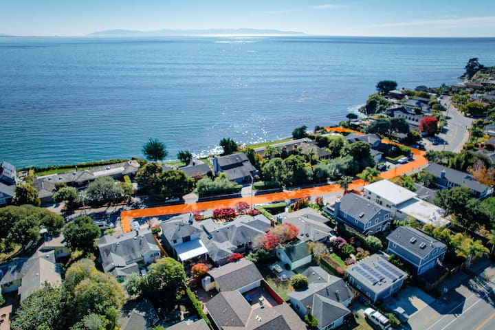 Relaxing Beach House: 1 Min To Privates Beach - Capitola, CA