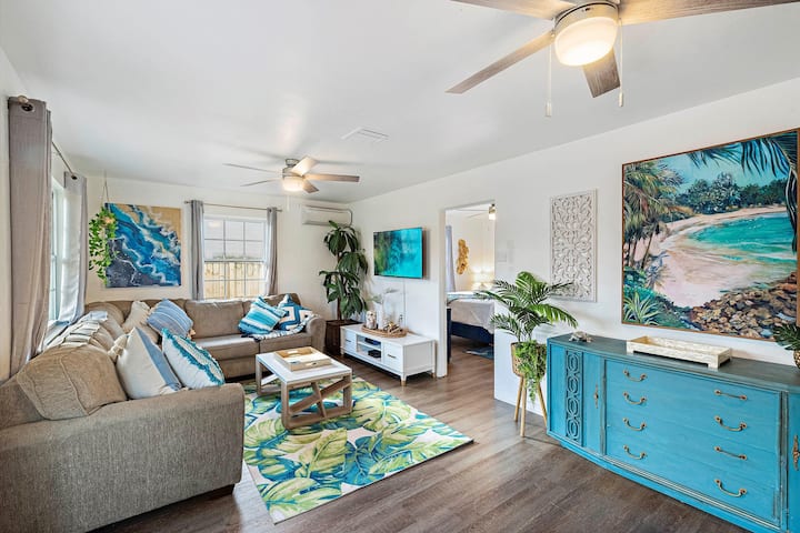 Pet Friedly, Mins To Beach+ Outdoor Shower - St. Pete Beach