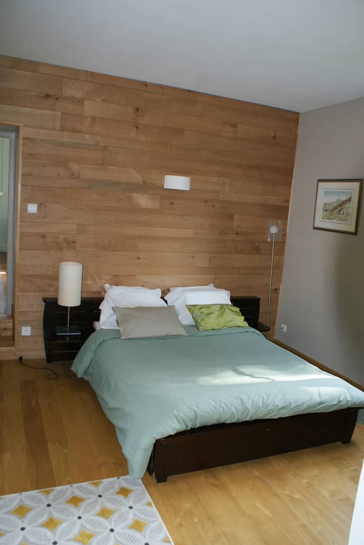 Glandon: Agréable Chambre Chez L'habitant - Saint-Yrieix-la-Perche