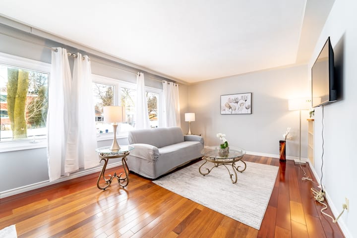 ⭐️Clean 2 Bdrm ⭐️Wifi ⭐️Centrally Located - Kitchener