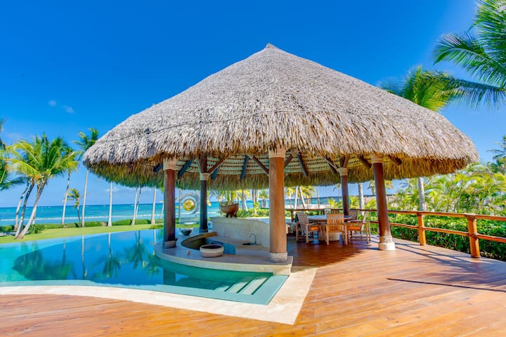 Beachfront Oasis Next To La Cana Beach Club - Punta Cana