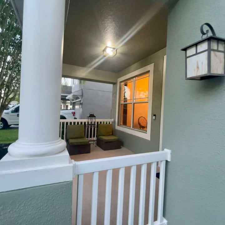 Gated 3 Bed Home Heated Pool. No Pets No Smoking - Wesley Chapel, FL