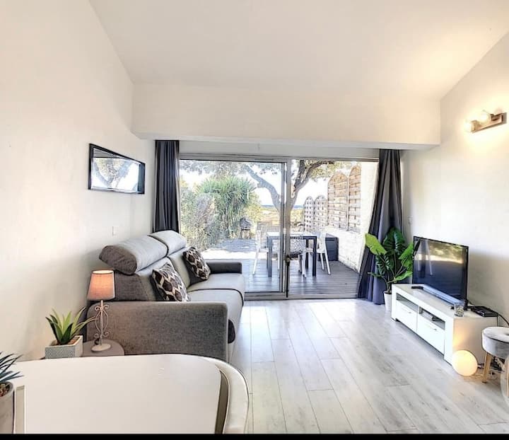 Superbe Studio Avec Grande Terrasse En Corse - Lumio