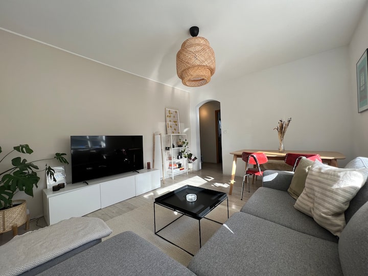 Cozy Apartment In Laugardalur - Reykjavík