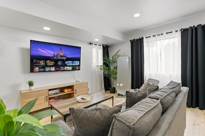 Remodeled, Stylish 1br - 5min To Choc/uci Medical - Anaheim, CA