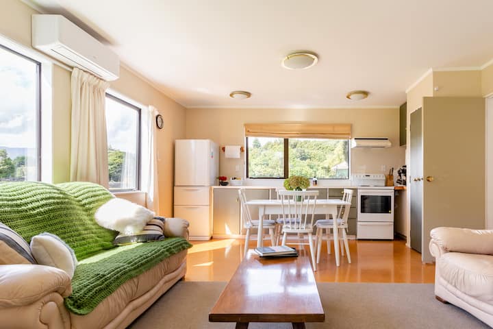 Peaceful Country Cottage In Superb Garden Setting. - Ōtaki