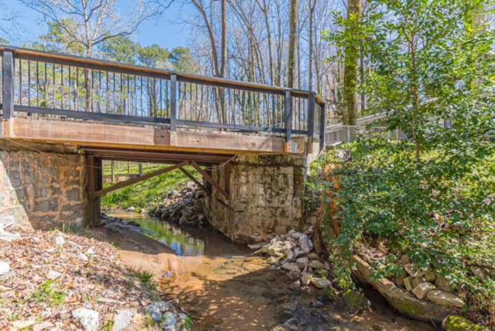 Sweet Creek Luxurious Villa B - Hartsfield-Jackson Atlanta Airport (ATL)