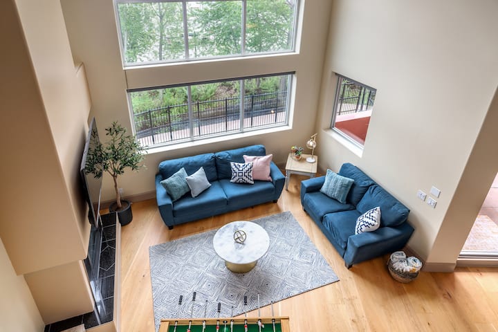 Dt Loft W/soaring Windows~1blk To Beach~90day Min - Penticton