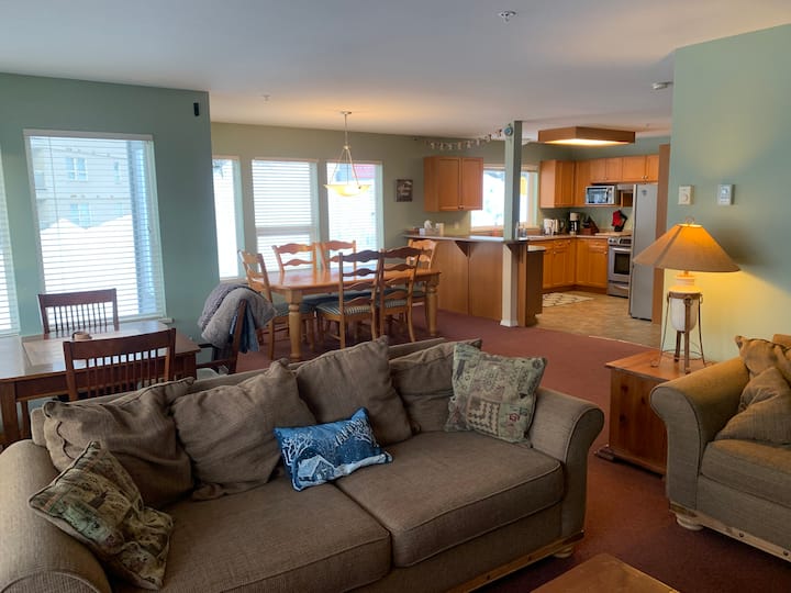 Mount Washington Ski-in Ski-out 4bdrm Townhouse - Mount Washington