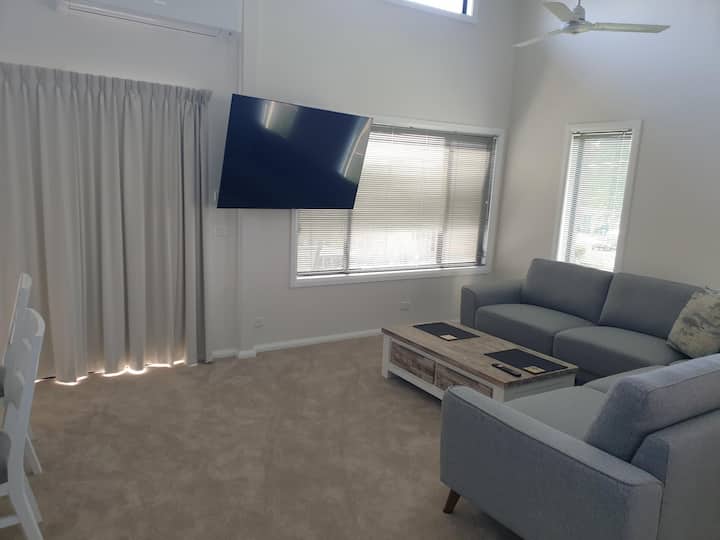 Spacious Double Storey Townhouse In Great Location - South Coast