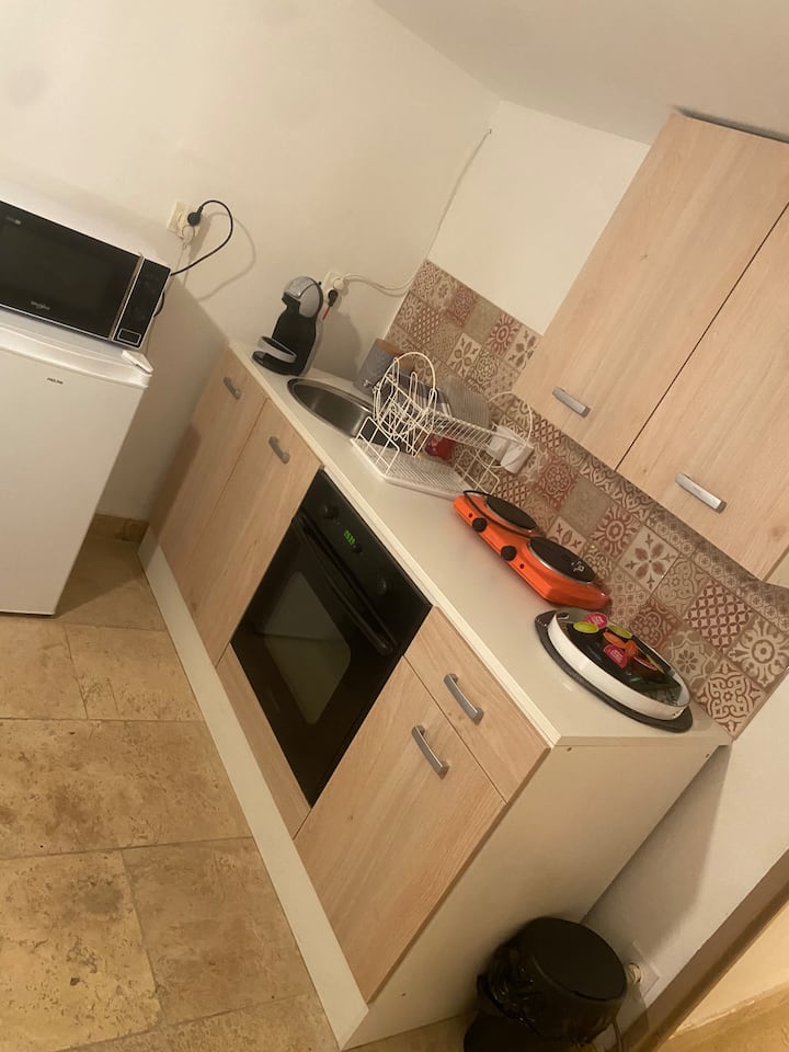 Host In Avignon - Avignon